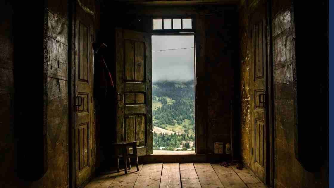 The Hero's Journey: A 17 Step Story Structure Beat Sheet - ThinkWritten